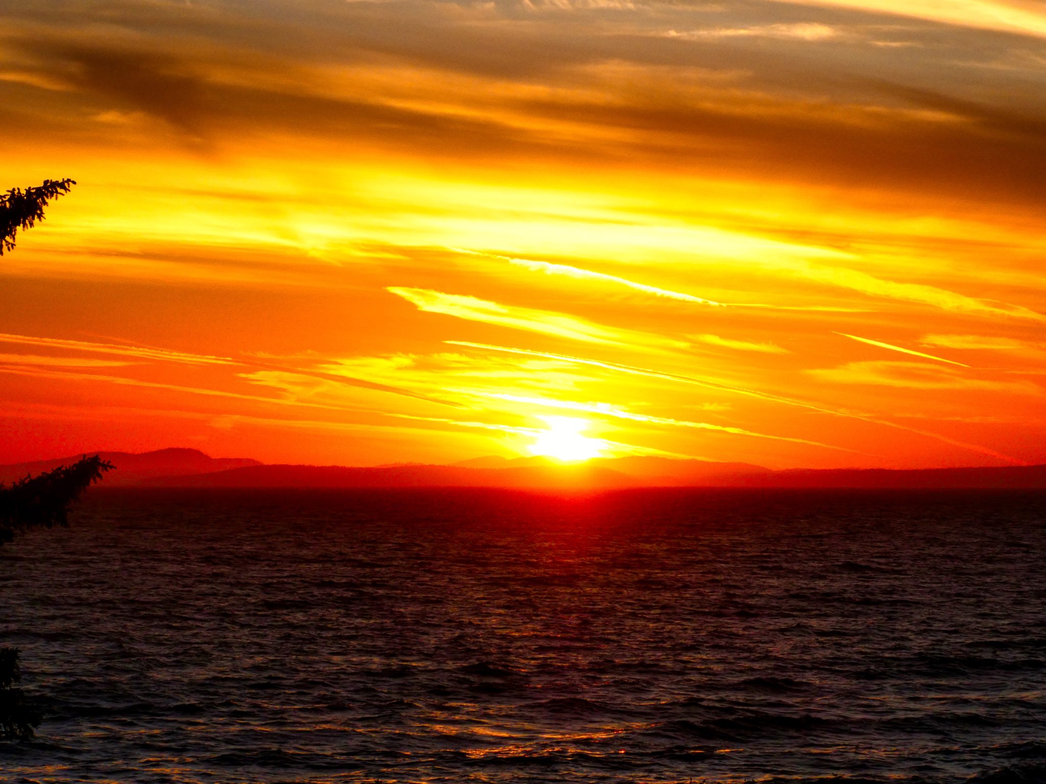 Picture Gallery – The Sunsets of “Sunset Harbor” – Easin' Along